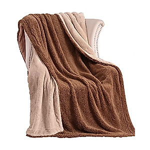 Panku Ultra-Soft Thick Micromink Sherpa Blanket Throw for Couch, Reversible Fuzzy Warm Throw Blanket All Season for Men Women Gifts (50X60 Beige and Camel)