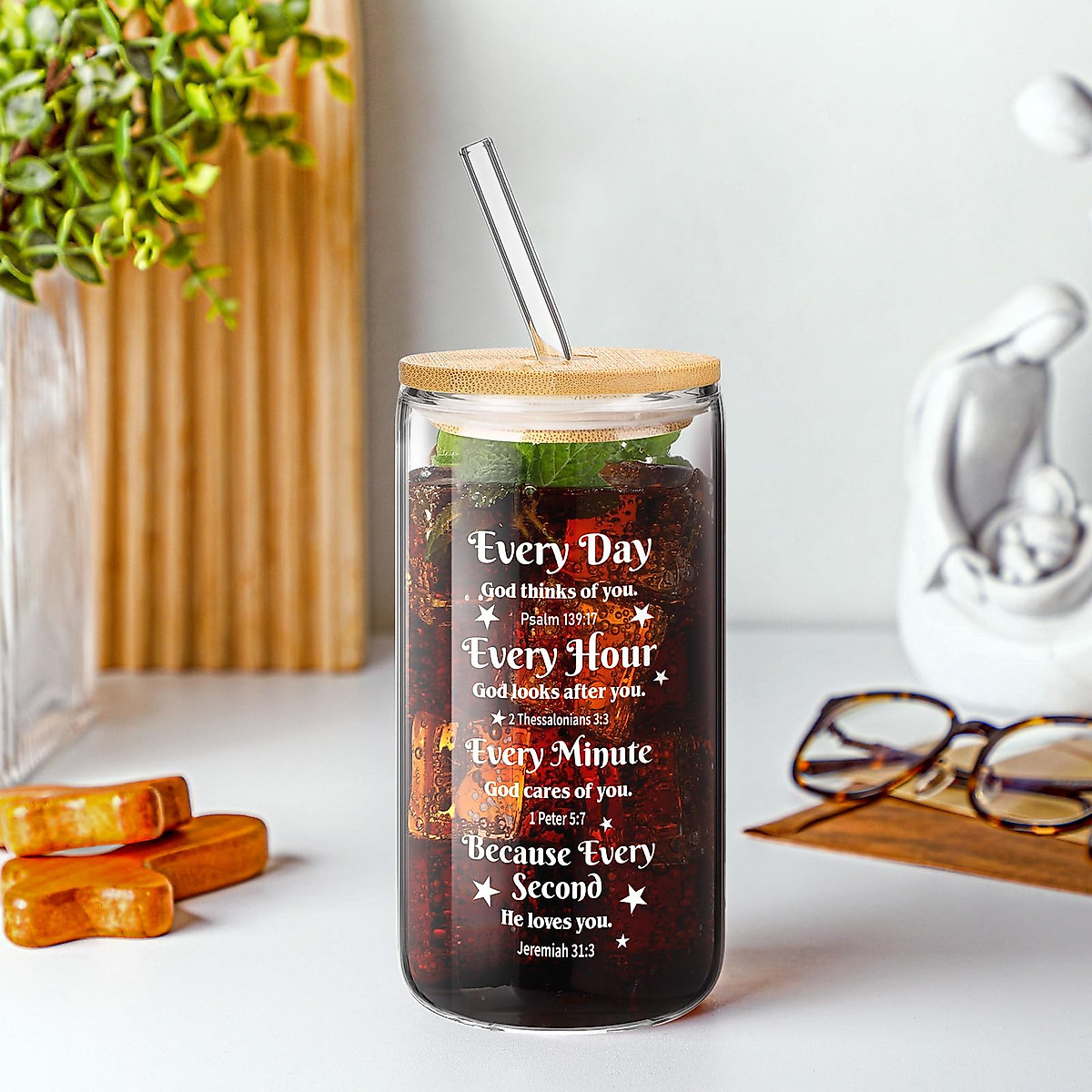 Karenhi Christmas Glass Cups Christian Tumbler Cup Glass Water Bottles Coffee Mugs Gifts for Women 16 oz Glass Bible Spiritual Glass Cups with Bamboo Lids and Glass Straw for Women(Star)