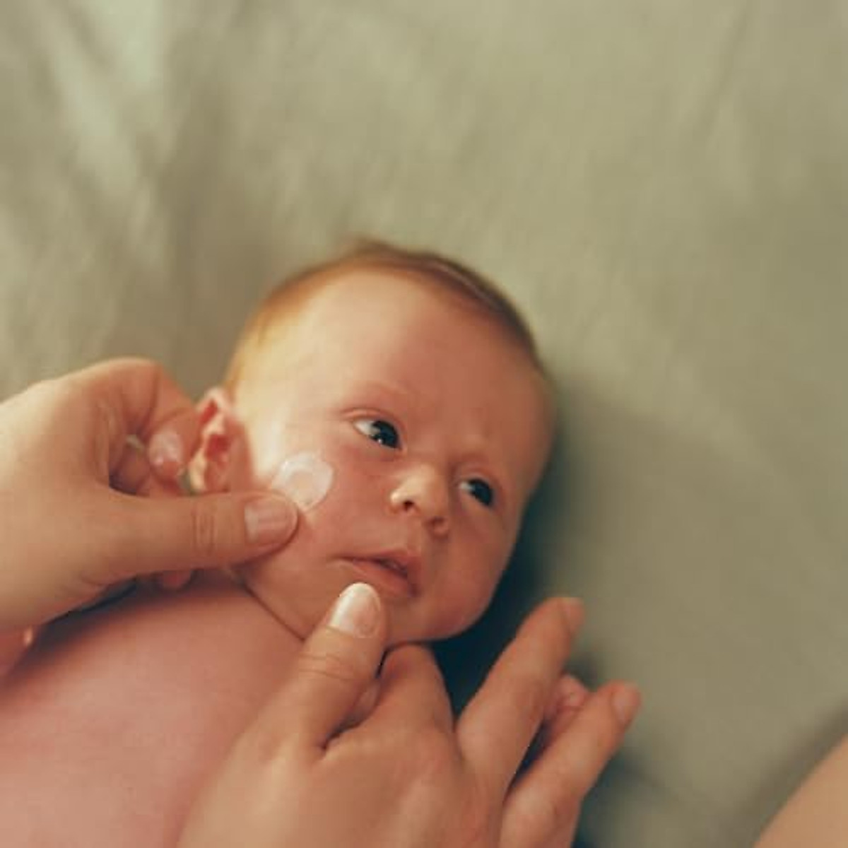 Mustela Hydra Bebe Face Cream - Daily Baby Moisturizer with Natural Avocado, Jojoba Oil - 1.35 fl. oz