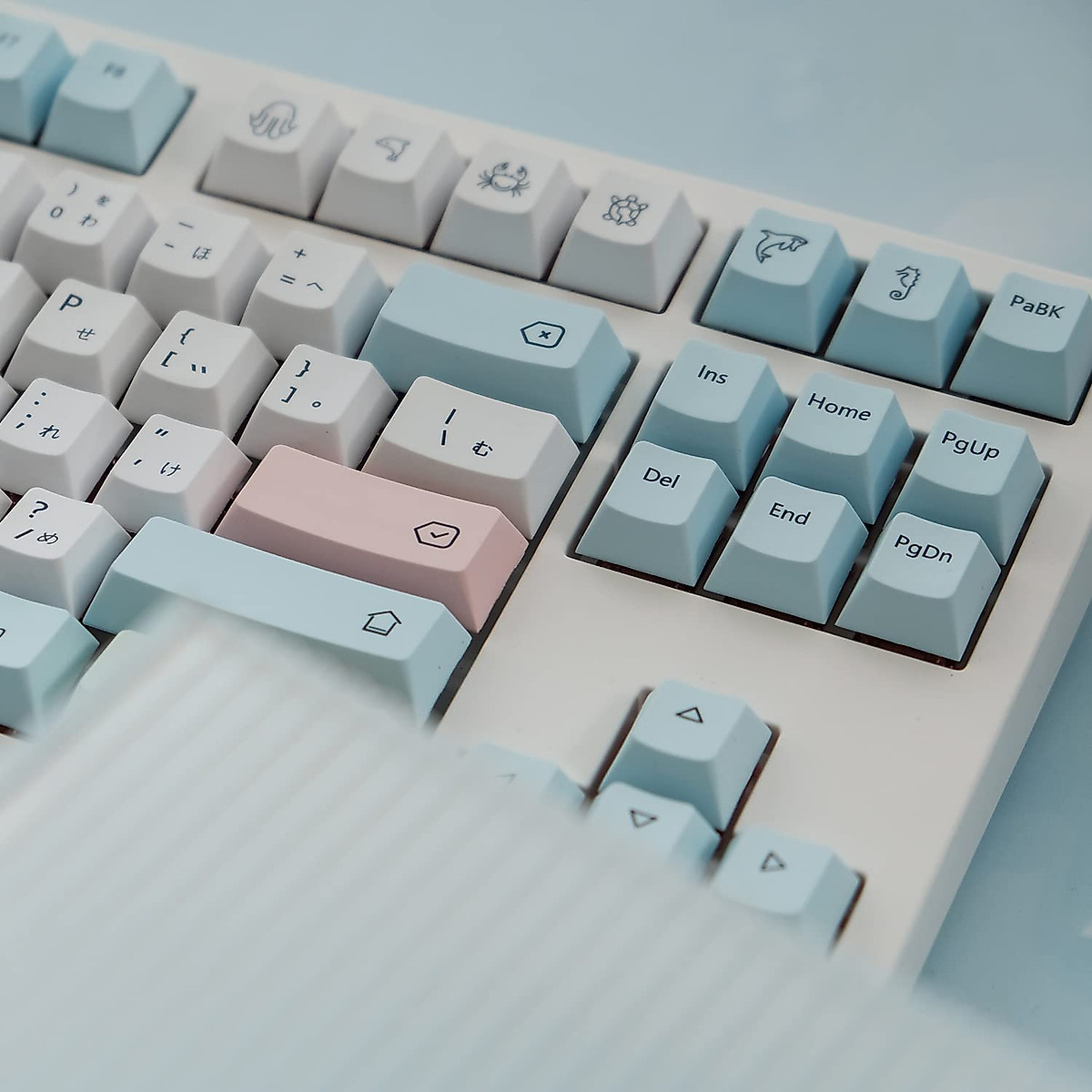 CuXiu Chalk Keycaps 136 Keys PBT Keycap Set for Cherry MX Switches Cherry Profile Japanese Keycaps for Mechanical Keyboard Dye Sub gh60 xd64 xd84 xd96 87 104