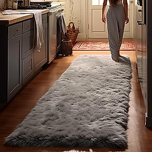 Aucuda Kitchen Runner Rug, 2x8 ft Kitchen Floor Mat Anti Fatigue Non Slip, Thick Sponge Runner Rugs Floor Cushions, Fluffy Standing Mats for Kitchen Sink, Extra Long Kitchen Carpet Machine Washable.