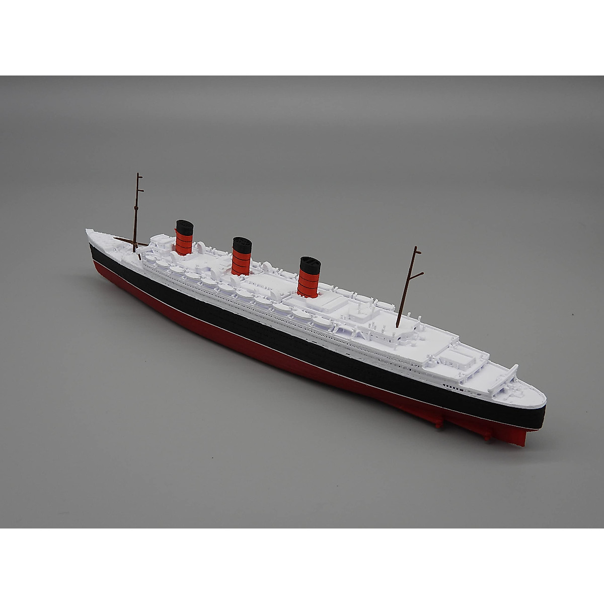 RMS Queen Mary Model 1 Foot in Length (Model)