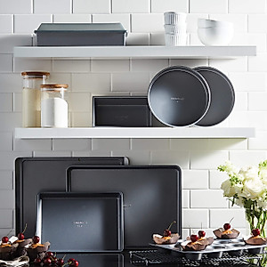 Calphalon Nonstick Bakeware Set, 10-Piece Set Includes Baking Sheet, Cookie Sheet, Cake Pans, Muffin Pan, and More, Dishwasher Safe, Silver