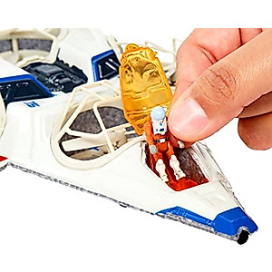 Mattel Lightyear Toys RC Disney and Pixar Lightyear Spaceship with Buzz Lightyear Action Figure, Remote Control Drone