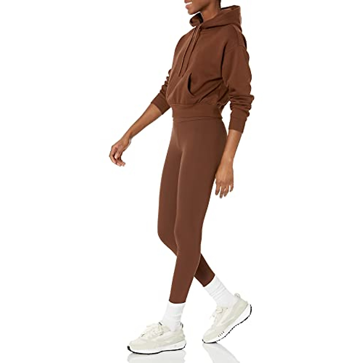 Amazon Essentials Women's Crop Hoodie Sweatshirt (Available in Plus Size), Deep Brown, Medium