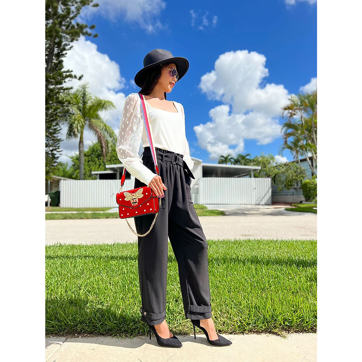 Beatfull Designer Bee Purse Fashion Crossbody Purse with Pearl for Women Pu Leather Shoulder Bag Clutch Handbags