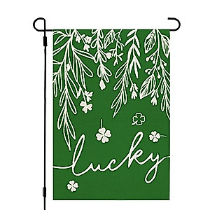 CROWNED BEAUTY St Patricks Day Garden Flag 12x18 Inch Double Sided for Outside Small Burlap Green Floral Shamrocks Clovers Lucky Yard Holiday Decoration CF733-12