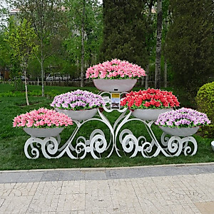 8 Bundles Artificial Daisy Flowers, Artificial Outdoor Flowers Fake UV Resistant No Fade Greenery Shrubs for Indoor Outside Hanging Plants Garden Porch Window Box Home Wedding Farmhouse Décor (Red)