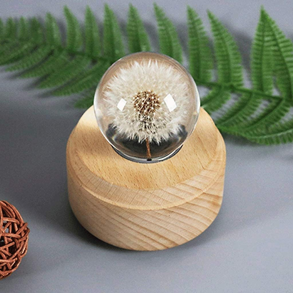 ZLBYB LED Musical Snow Globe The Lovers Shape Light Lamp Music Box Night Light Desktop Ornament Home Decor