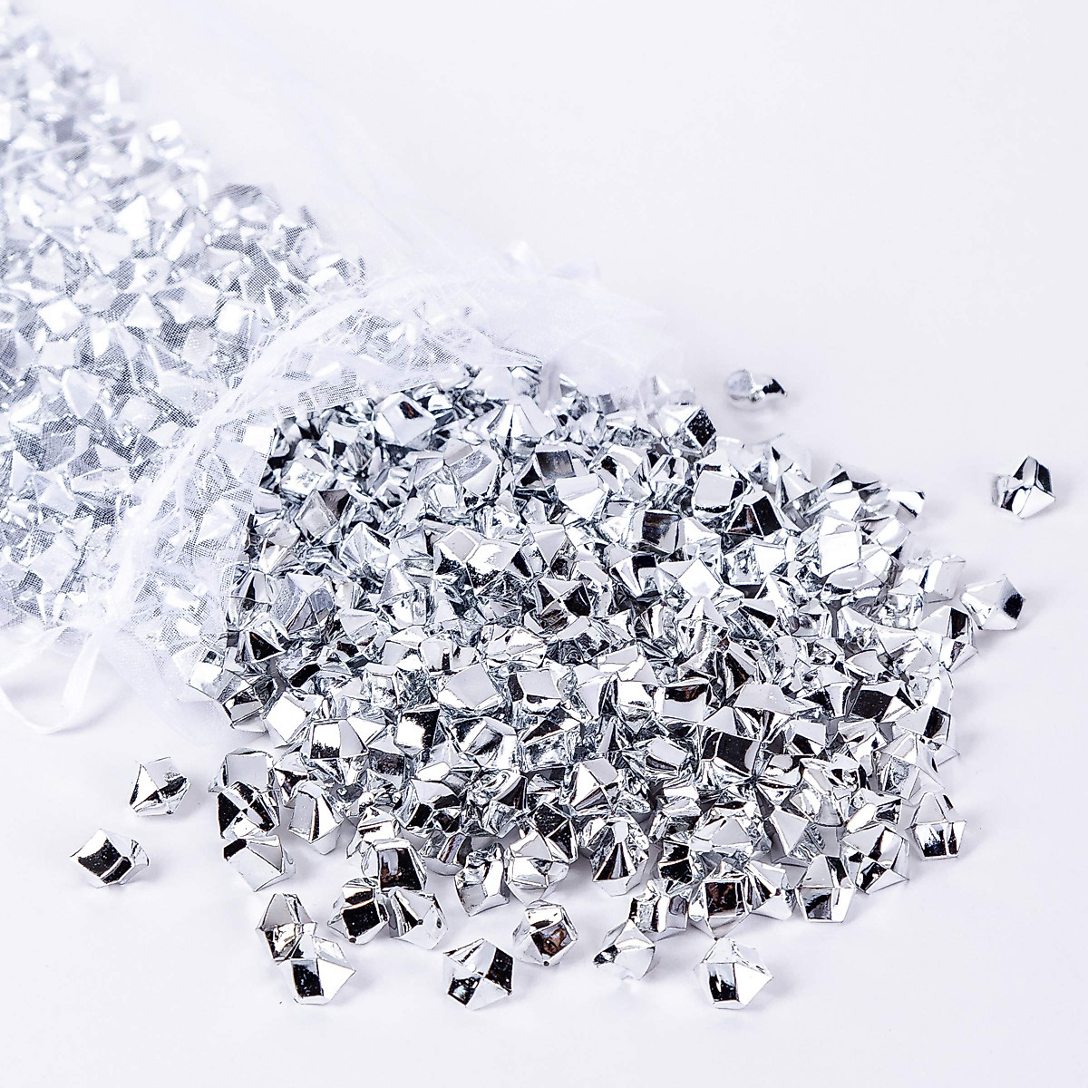 AiFanS Vase Filler for Home Deco and Centerpieces,Plastic Silver Nuggets for Vases and Table Decoration (Metallic Silver,800 Pieces)