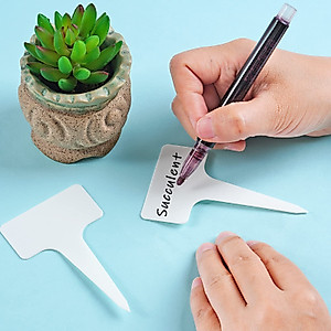 HOVEOX 200PCS Plastic Plant Tags, T-Type Markers Nursery Garden Labels Stakes for Gardening Green House Humidity Dome Orchard Botanical Garden (White)