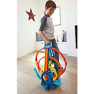 Hot Wheels Track Builder Playset Triple Loop Kit, Multiple Configurations, Connects to Other Sets, 1:64 Scale Toy Car