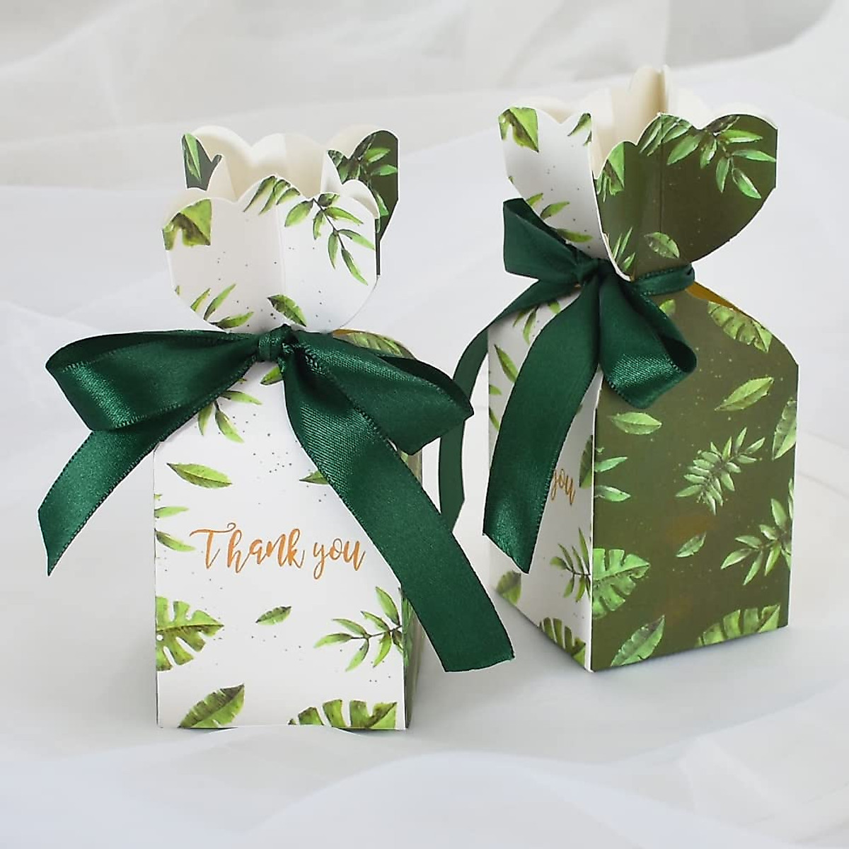 BEISHIDA Christmas Candy Boxes Party Favor Boxes Baby Shower Favors Small Wedding Favor Boxes Cookie Box with Ribbon for Birthday Party (Green,2 X 2.5 X 4.7 inch, 30 pcs）