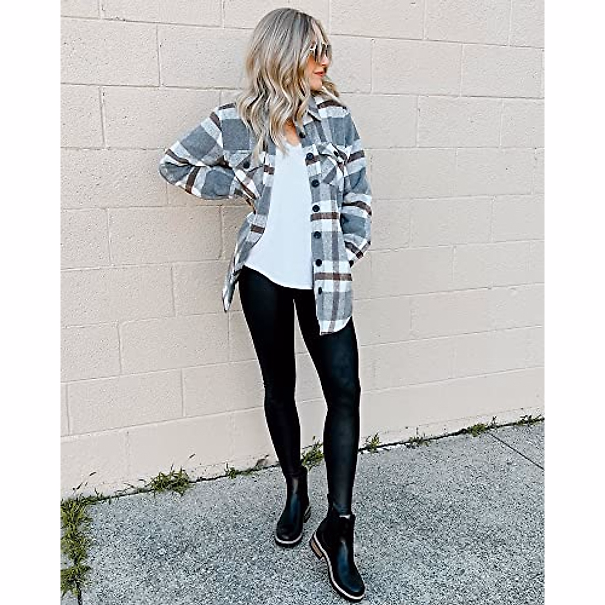 GRAPENT Women's Casual Oversized Boyfriend Plaid Button Down Long Sleeve Shirt Quilted Lined Flannel Shacket Jacket Coat Outerwear Grey Plaid Size Large Size 12 Size 14