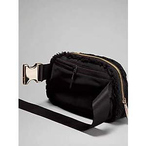 Lululemon Athletica Everywhere Fleece Belt Bag (Black)