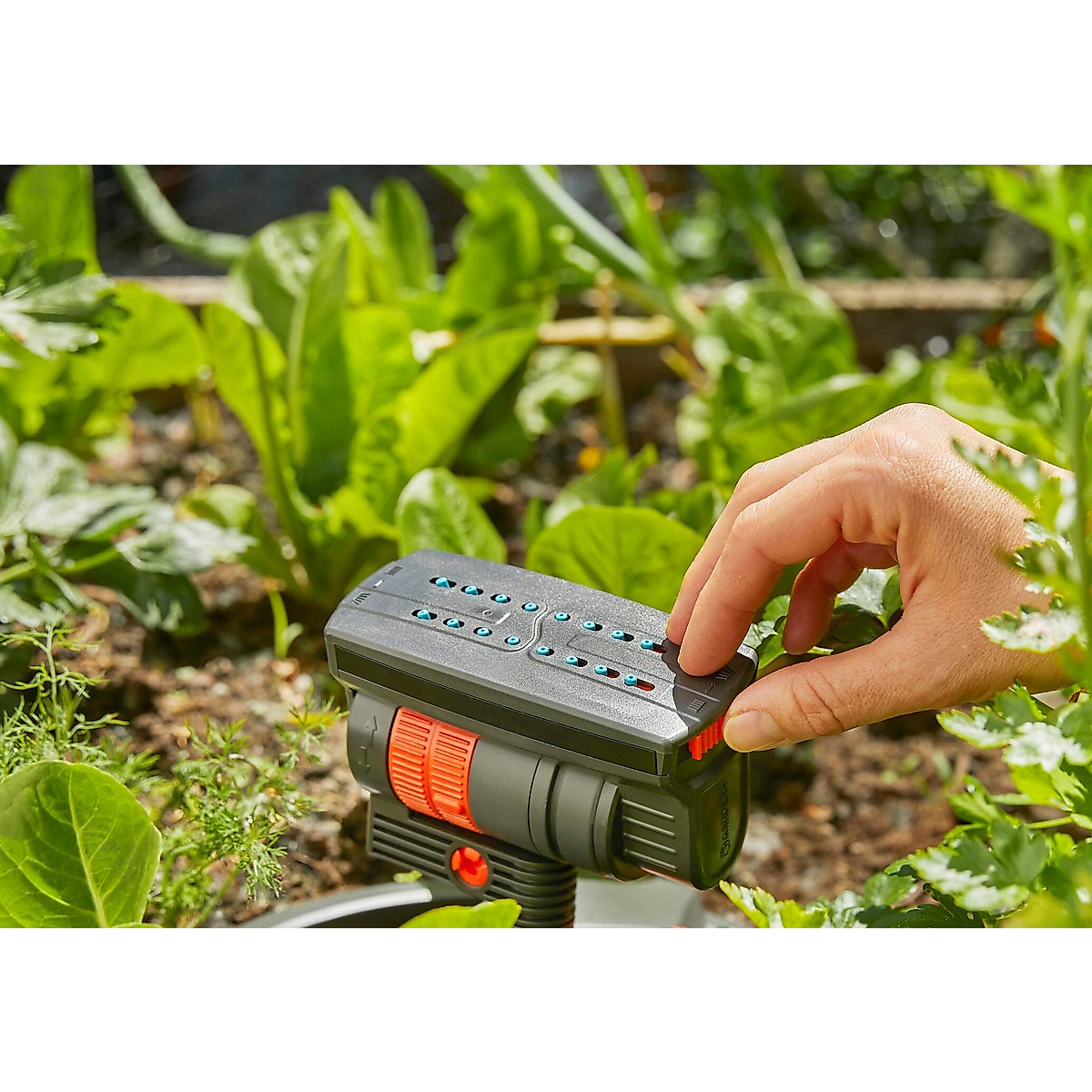 Gardena 38124 ZoomMaxx Oscillating Sprinkler on Metal Step Spike, Grey, Orange