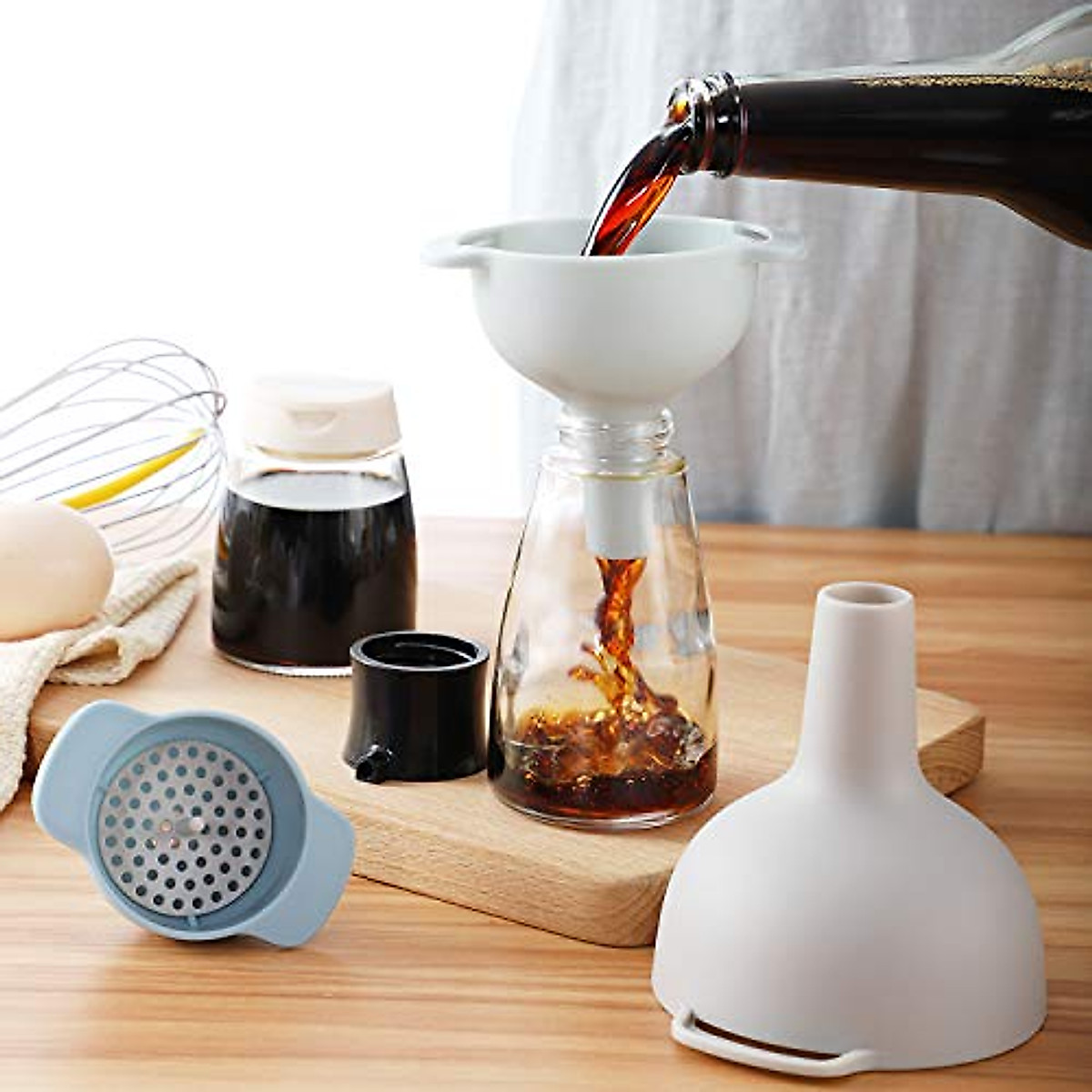 Kitchen Funnel with Strainer Filter,Funnel Set 3 Pack,2.3Inch,3.1 Inch,3.9 Inch, with 1Pack Removable Strainer, Funnels for Filling Bottles with Oil,Beer,Liquid,Food,Powder (4 in 1) (Blue)