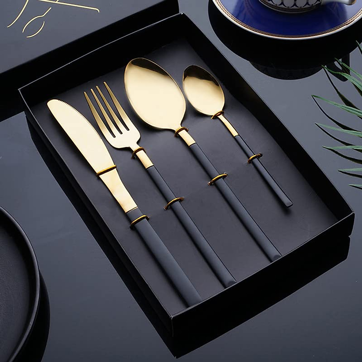 4 Pcs Stainless Steel Flatware Set, Black Gold Modern Cutlery Set Mirror Polished Knife Fork Spoon for Home, Kitchen, Including Place Knife, Fork, Spoon, Teaspoon, One Size (xiejinhong2)