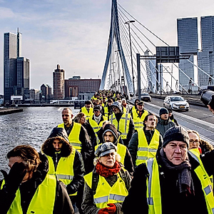 Lavori-AK Safety Vests 10 Pack - Yellow Reflective High Visibility Construction ANSI Class 2 Work Vests for Men,Woman,Hi Vis Mesh and Neon Silver Strip