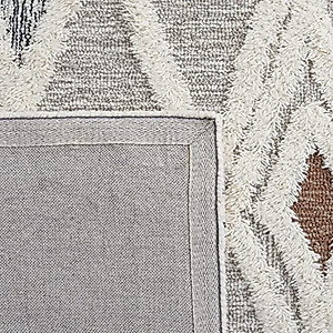 SAFAVIEH Casablanca Collection Area Rug - 5' x 8', Grey & Ivory, Handmade Moroccan Textured Wool, Ideal for High Traffic Areas in Living Room, Bedroom (CSB975F)