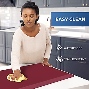 KitchenClouds Kitchen Mat Cushioned Anti Fatigue Rug 17.3"x28" Waterproof Non Slip Kitchen Standing Desk Mat Comfort Floor Mats for Kitchen House Sink Office (Red)