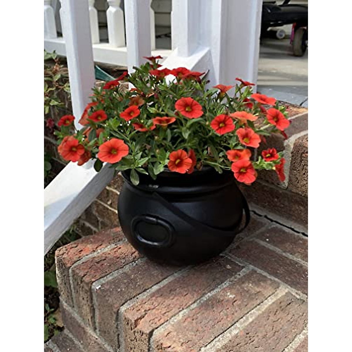 Black Plastic Planter, Antique, Cast Iron Looking Cauldron Kettle Flower Pot 8" with Handle, Early American Style