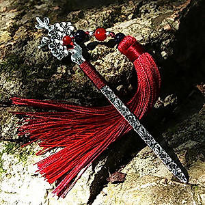 GTHER Chinese Metal Bookmarks with Tassel, Vintage Bookmark Unique Classical Ancient Chinese Hairpin Bookmark with Handmade Silky Tassel for Book Lovers Unique Gift, Plum Blossom
