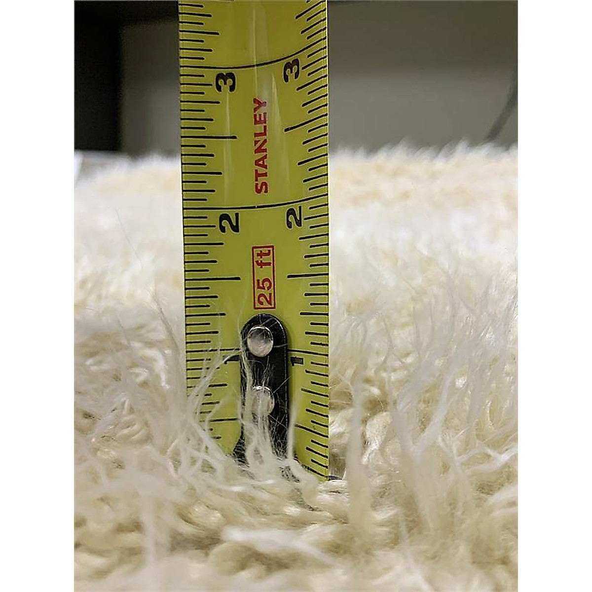FabricEmpire 1.5'' Faux Fur Fabric Long Pile Curly Llama (Ivory) 2LB 2-Way Stretch / 60'' Wide/ by Continuous Yard