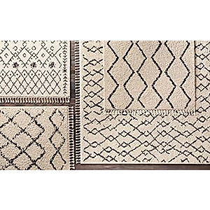 Mark&Day Area Rugs, 5x7 Macolm Bohemian/Global Charcoal Area Rug, Beige/Black/Cream Carpet for Living Room, Bedroom or Kitchen (5'3" x 7'3")