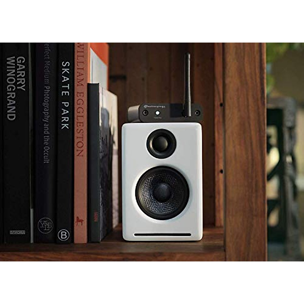 Audioengine B1 Bluetooth Receiver with 5.0 aptX HD - Extended Range and High Fidelity 24 bit DAC Wireless & Streaming Audio Systems
