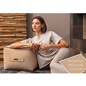 English Home Ottoman Pouffe, Comfortable Cube Foot Stool, Soft Velvet Bean Bag, Home Decor Footstool Extra Seating for Living Room, Bedroom, Casha, 17.7x17.7 inch (45x45 cm), Beige