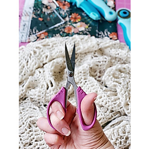 Havel's Sew Creative 5-1/2-Inch Curved Tip Sewing/Quilting Scissors-Pink Comfort Grips