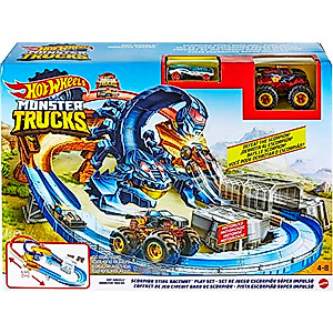 Hot Wheels Monster Trucks Scorpion Sting Raceway Track Set with 1 Toy Truck & 1 Hot Wheels Car in 1:64 Scale, Boosted Race Track