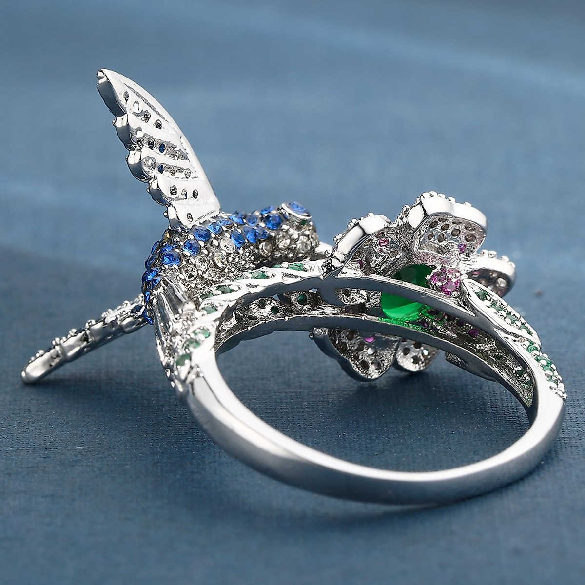 Ginger Lyne Collection Jeweled Hummingbird Ring Size 6 Size 6
