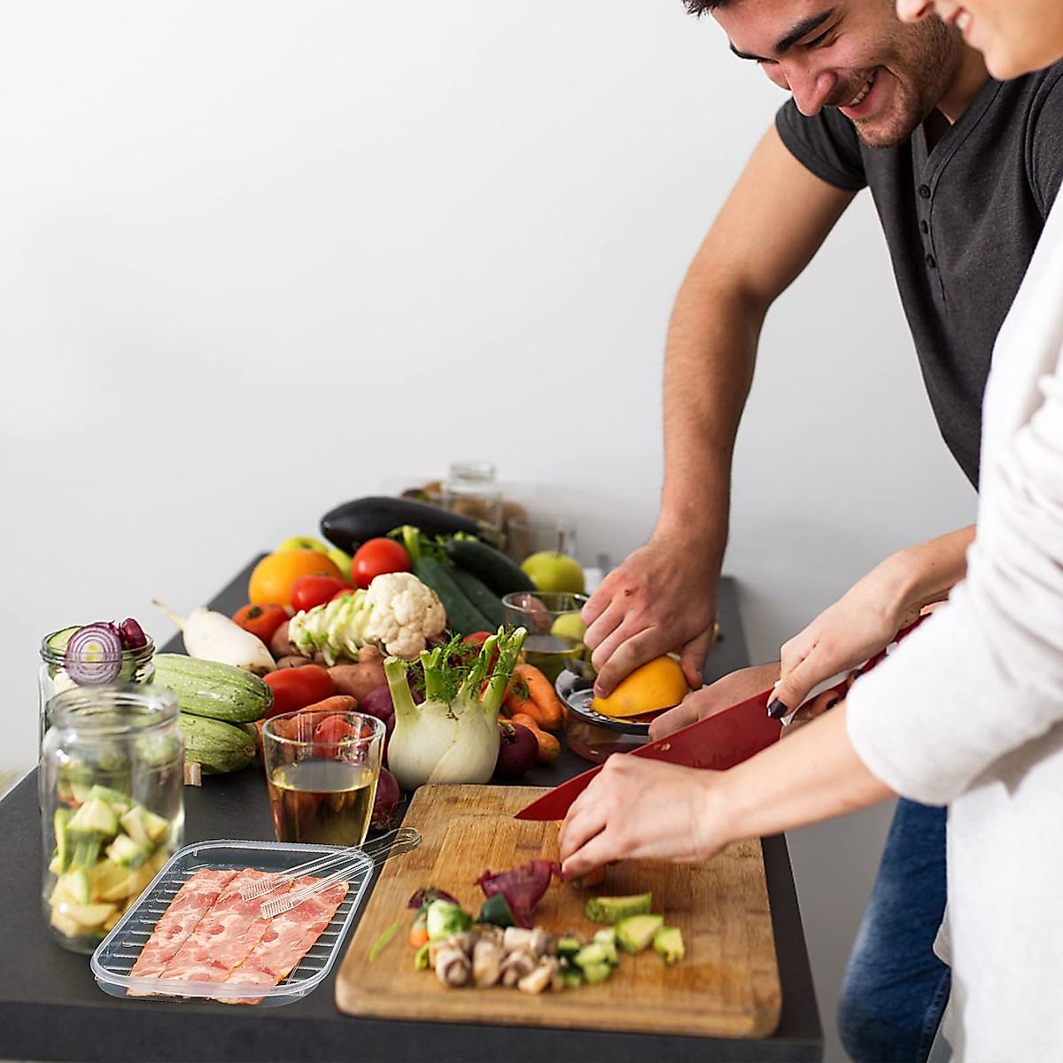 4 Packs Bacon Keeper for Refrigerator Deli Meat Container for Fridge with Lids Airtight Cold Cuts Storage Containers for Fridge Food Shallow Low Profile Bacon Holder with 2 Pcs Buffet Serving Tongs