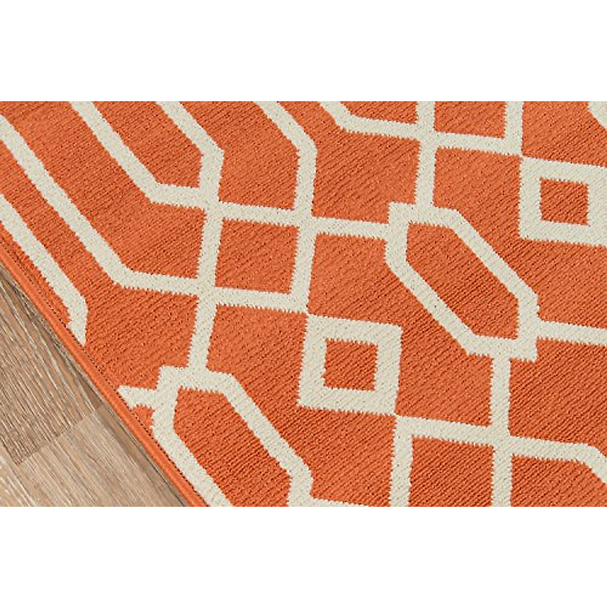 Momeni Rugs , Baja Collection Contemporary Indoor & Outdoor Area Rug, Easy to Clean, UV protected & Fade Resistant, 3'11" x 5'7", Orange