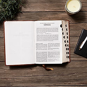 NKJV, Foundation Study Bible, Large Print, Leathersoft, Blue, Red Letter, Thumb Indexed, Comfort Print: Holy Bible, New King James Version