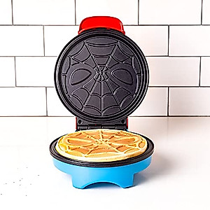 Uncanny Brands Marvel Spiderman Waffle Maker -Spidey's Mask on Your Waffles- Waffle Iron