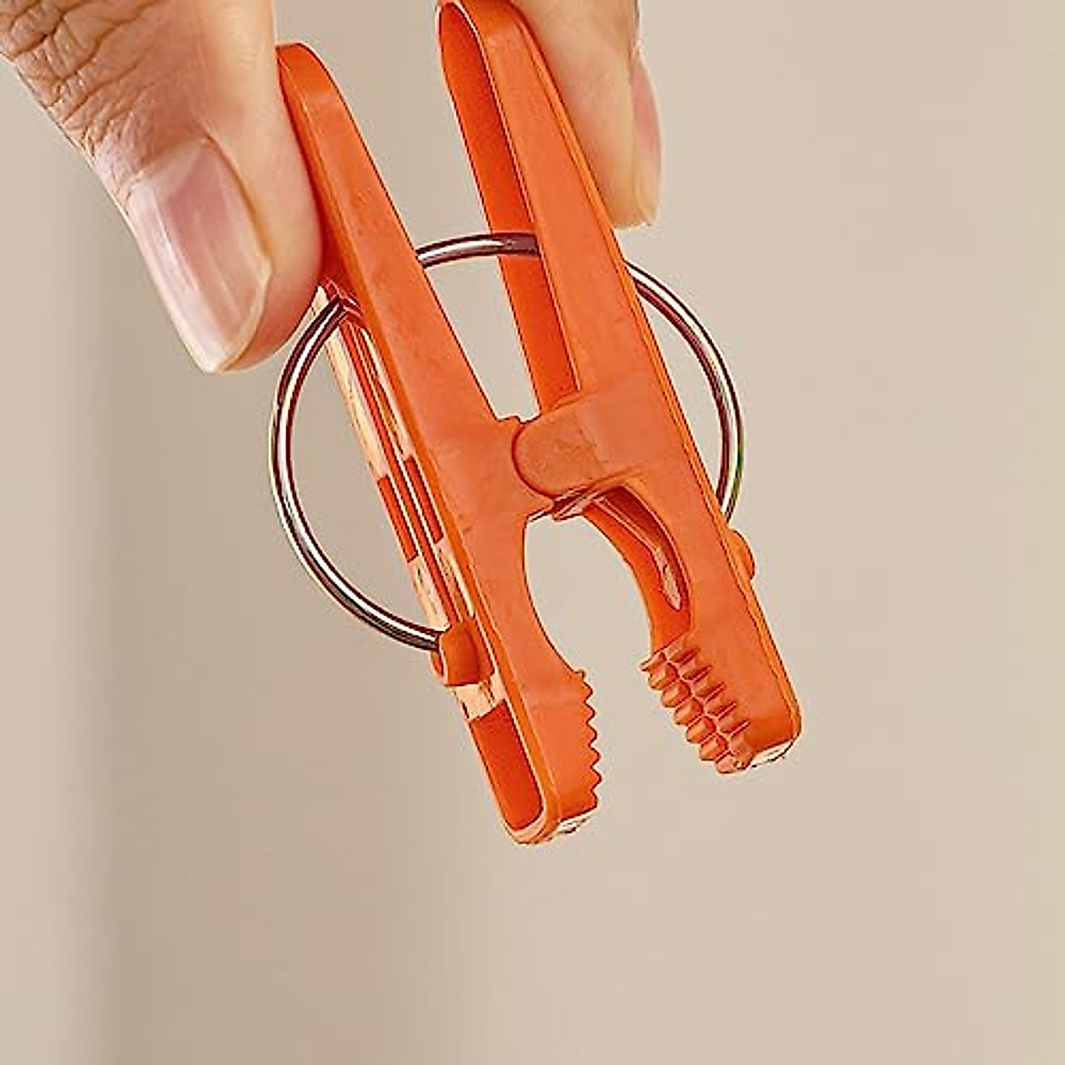 Clothes Drying Rack Multiple Clips Foldable Wall-Mounted Strong Load Bearing Windproof Hanger Drying Clip Household Supplies Valentine's Day/Mother's Day/Christmas/Birthday Gifts (White)