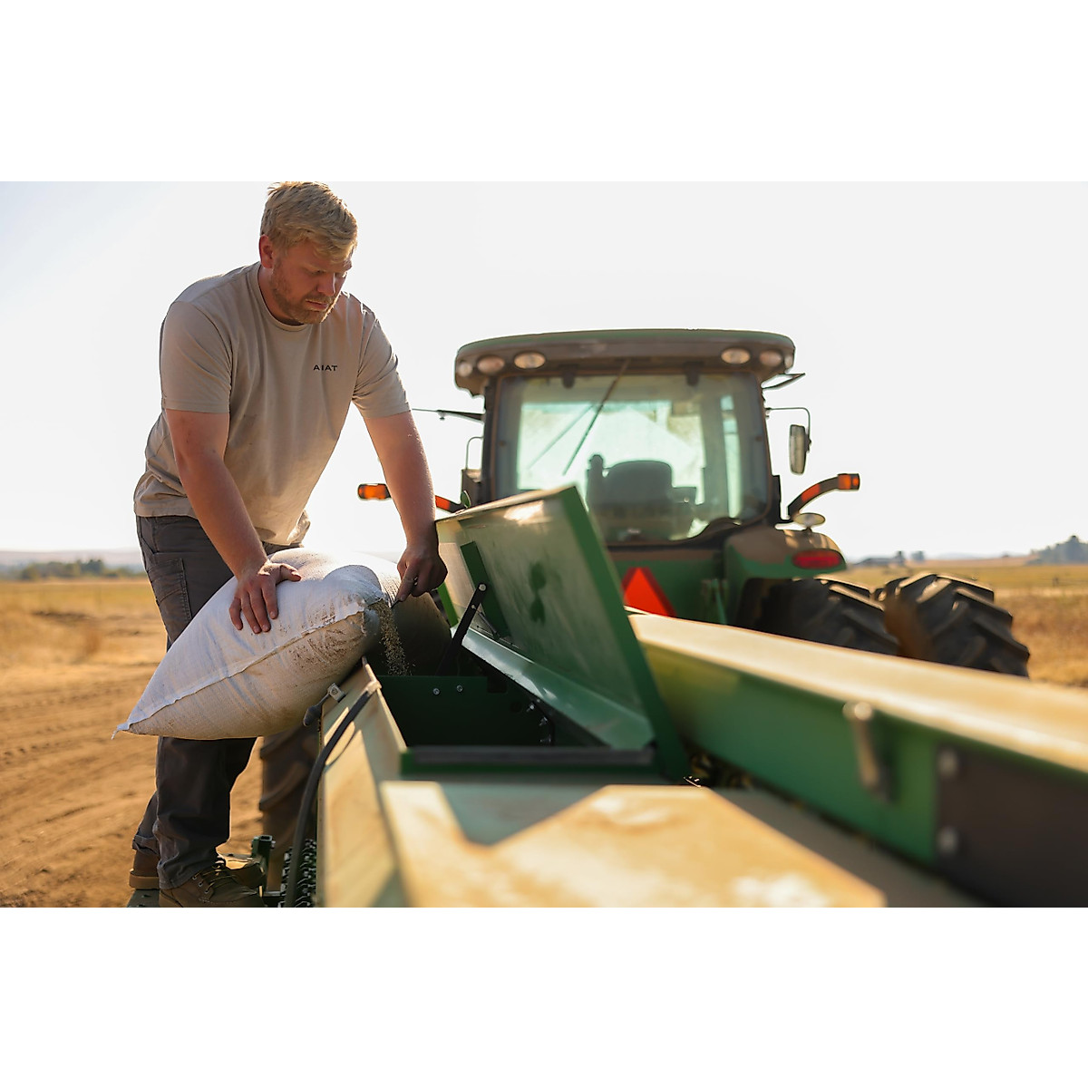 OUTDOOR EDGE RAZOR VX2 | Replaceable Blade Assisted EDC Flipper Folding Pocket Knife | 3" Blade, Black G-10 Stainless Steel Handle, Reversible Pocket Clip | Outdoor, Camping, Survival, Utility