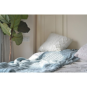 Decorative Knit Throw Pillow Cover Chiristmas Farmhouse Sweater Square Warm Cushion Cover for Couch, Bed, Home Accent Decor (Cream, (18x18 inches(45x45cm))