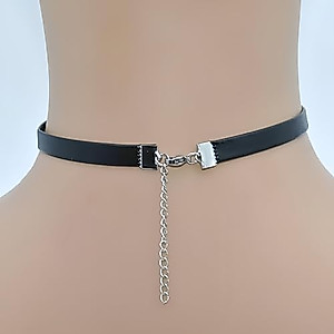DADDY'S Choker Necklaces,Rhinestone Chokers For Women Honey Princess Hotwife,Cute Sexy Dad Collar For Girls,Letters Artifical Crystal Necklace,Faux Leather Rhinestone Daddy Chokers Jewelry, Faux