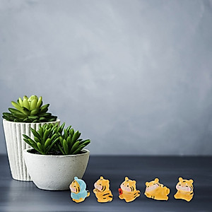 5pcs Resin Tiger Figurine Miniature Tiger Cake Toppers Artificial Micro Succulent Bonsai Animal Figure Landscape Ornaments for Desktop