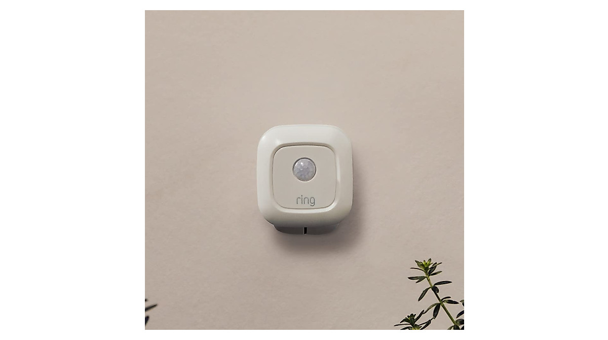 Ring Outdoor Motion-Sensor Smart Lighting