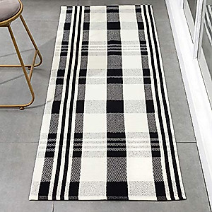 idee-home Plaid Black White Outdoor Buffalo Rug Door Mats 4'x6', Kitchen Check Layered Welcome Cotton Rug for Front Porch, Washable Hand Woven Outdoor Checkered Farmhouse Mat