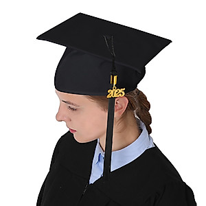 GraduationMall Matte Graduation Gown Cap Tassel Set 2025 for High School and Bachelor Black 51(5'6"-5'8")