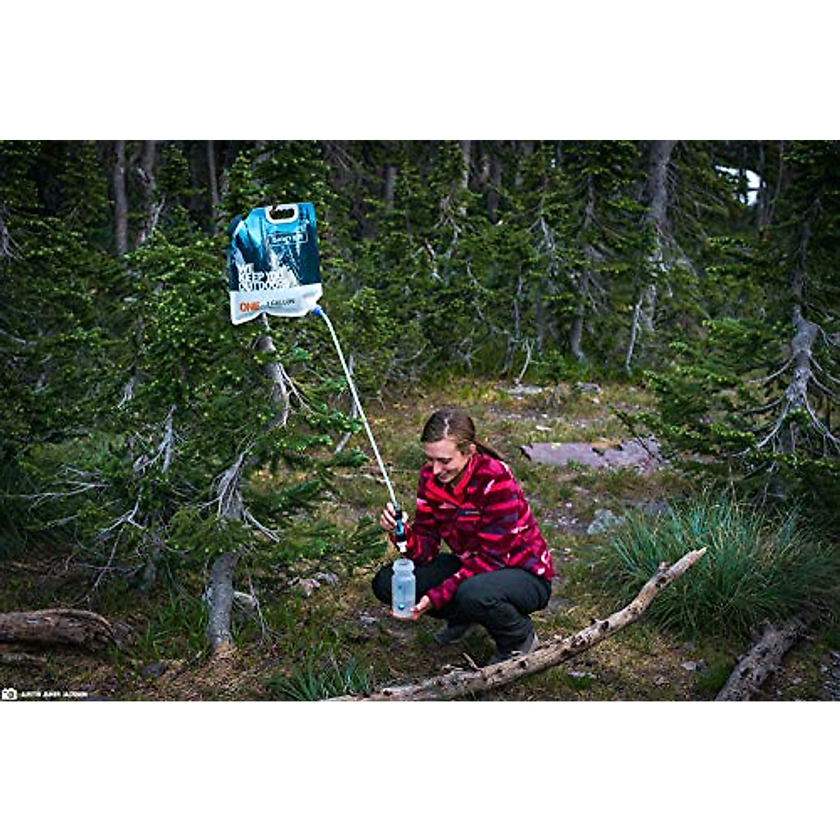 Sawyer Products SP160 One Gallon Gravity Water Filtration System w/Dual-Threaded Mini Filter, Blue/White/Clear