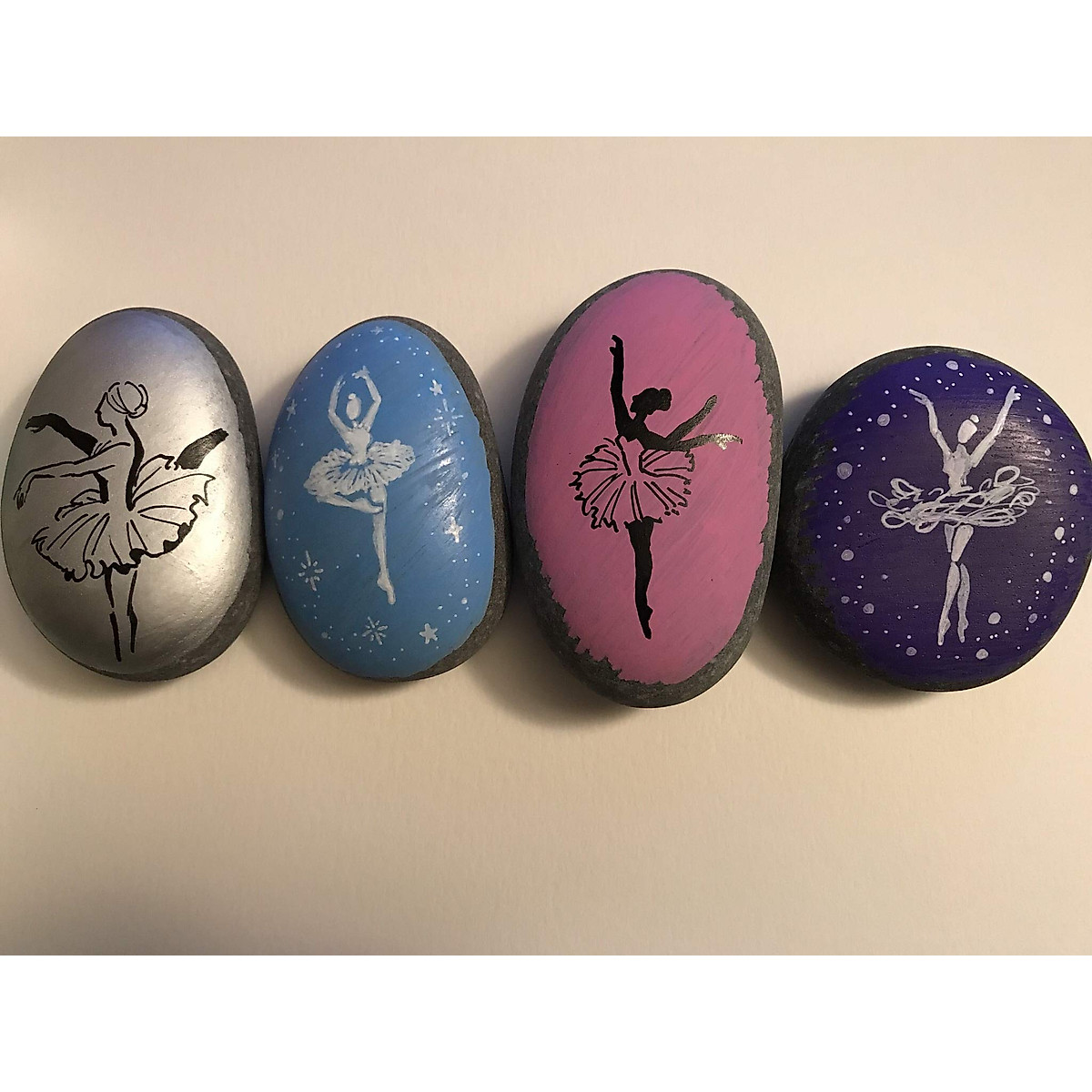 ArtShip Design 35 Premium Acrylic Paint Pens, Double Pack of Both Extra Fine and Medium Tip, for Rock Painting, Mug, Ceramic, Glass, and Fabric Painting, Water Based Non-Toxic and No Odor