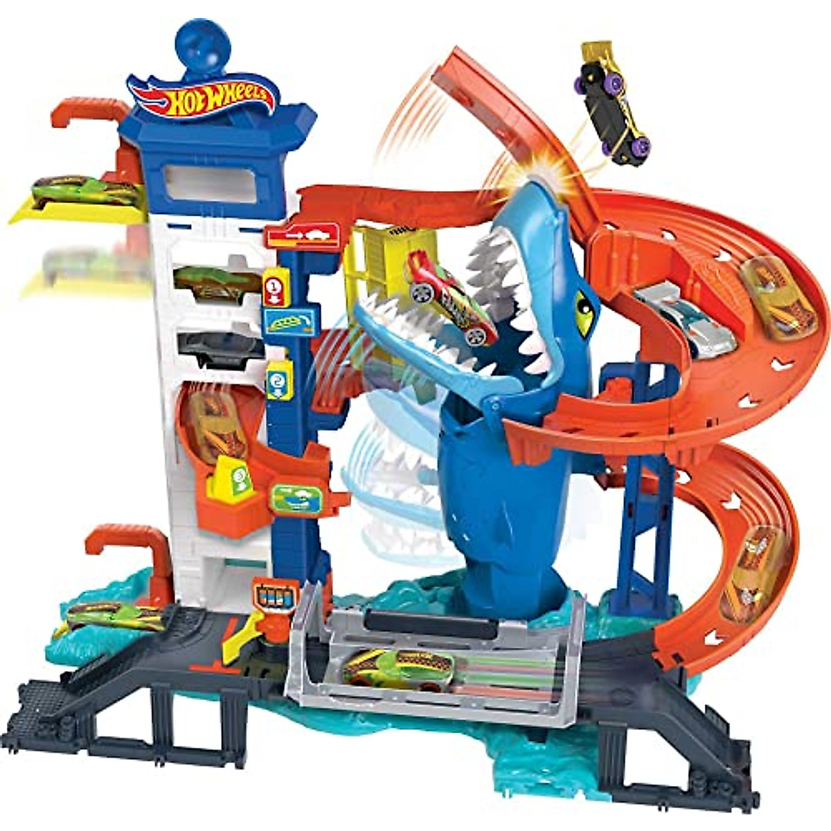 Hot Wheels City Toy Car Track Set Attacking Shark Escape Playset with 1:64 Scale Car, Race to Avoid Chomping Shark