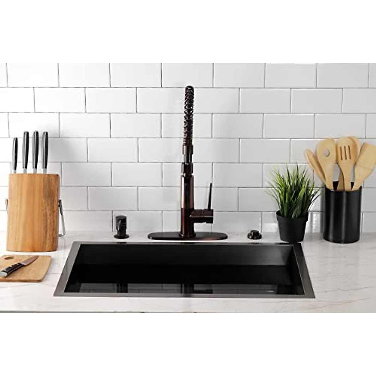 Kingston Brass LS8775NYL New York Single-Handle Pre-Rinse Kitchen Faucet, Oil Rubbed Bronze